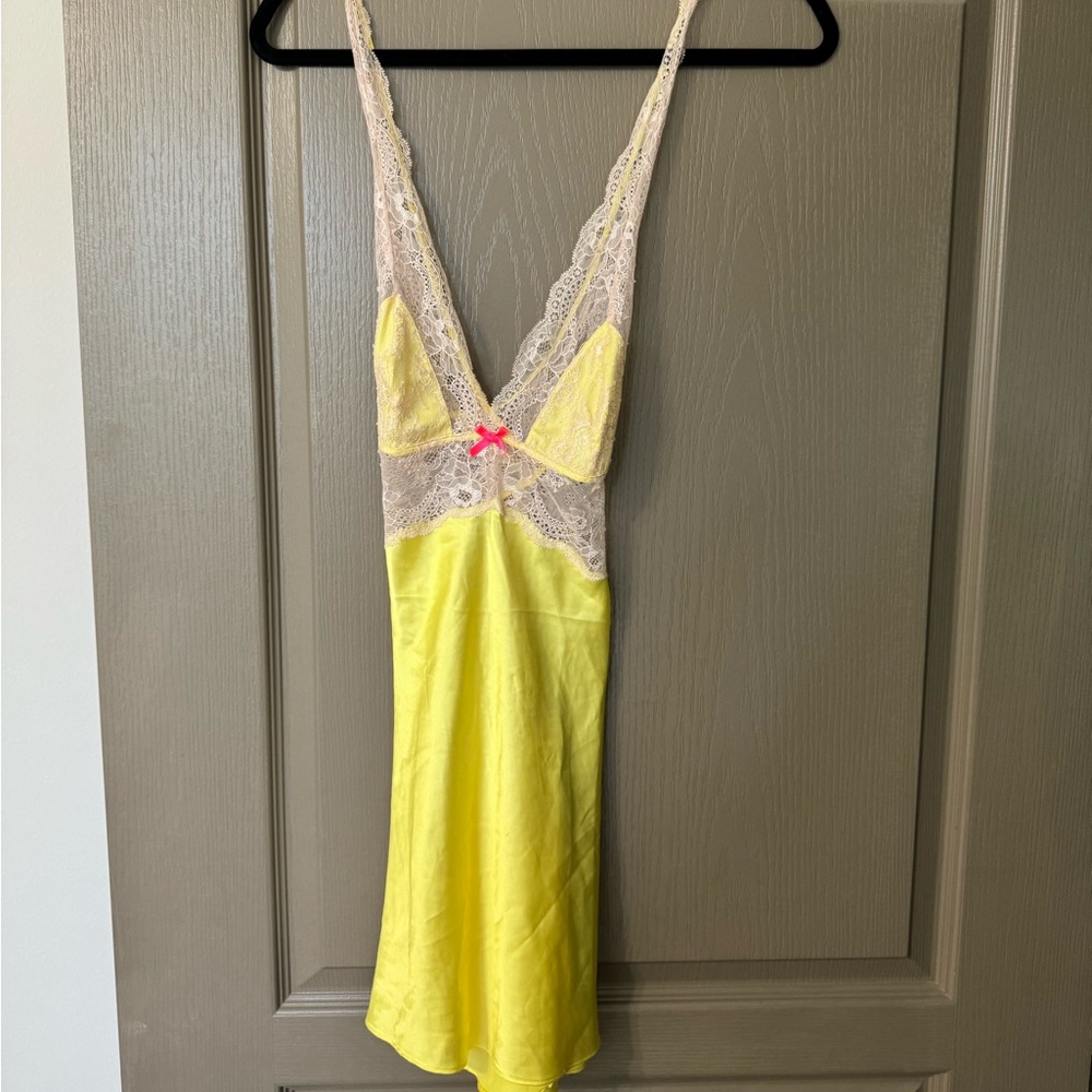 Vintage Yellow Mini Victoria’s Secret Yellow Slip Dre… - Gem